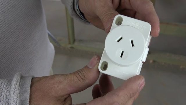 Plug Bases: Everything You Need to Know - 3Steps